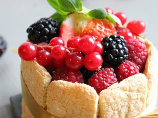 Charlotte aux fruits rouges - Recette par Bouilles Gourmandes