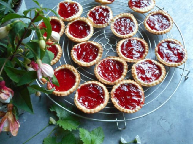 Tartelettes aux fruits rouges : fraise, framboise, groseille ...