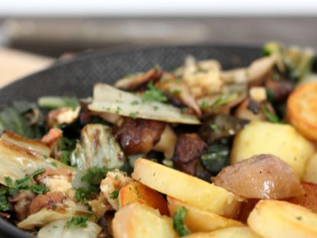 sauté de blettes, pommes de terre et shiitakes - Recette par Déliacious