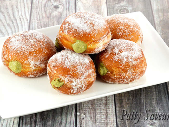 Beignets à la Crème Pâtissière au Matcha - Recette par Patty Saveurs