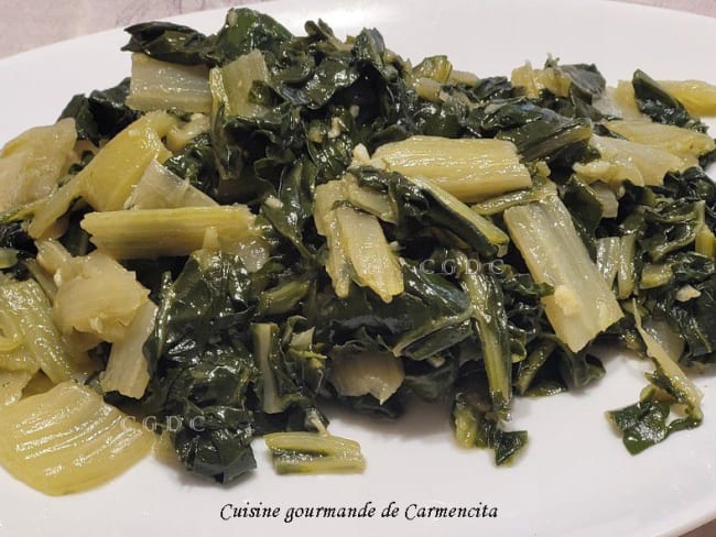 Poêlée de blettes simplement sautées à l'ail - Recette par Carmen
