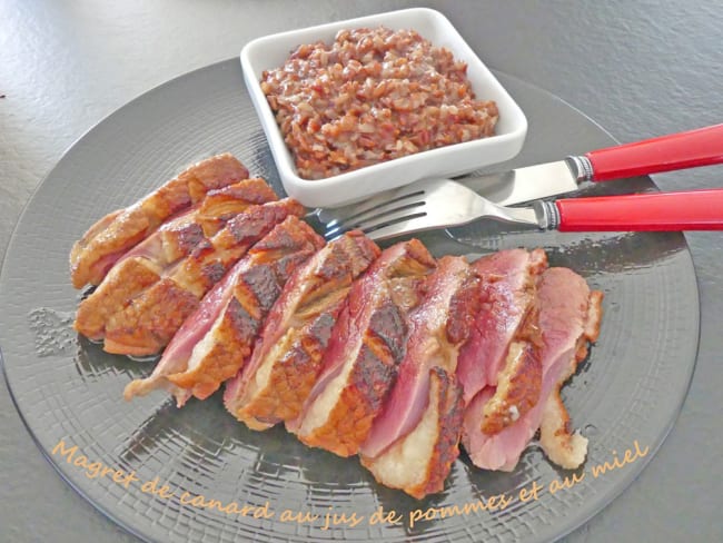 Magret de canard sauté mariné au jus de pommes et au miel - Recette par ...