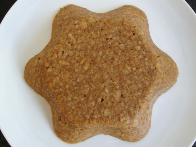 Pudding de corn flakes complets au café sans sucre et sans cuisson ...