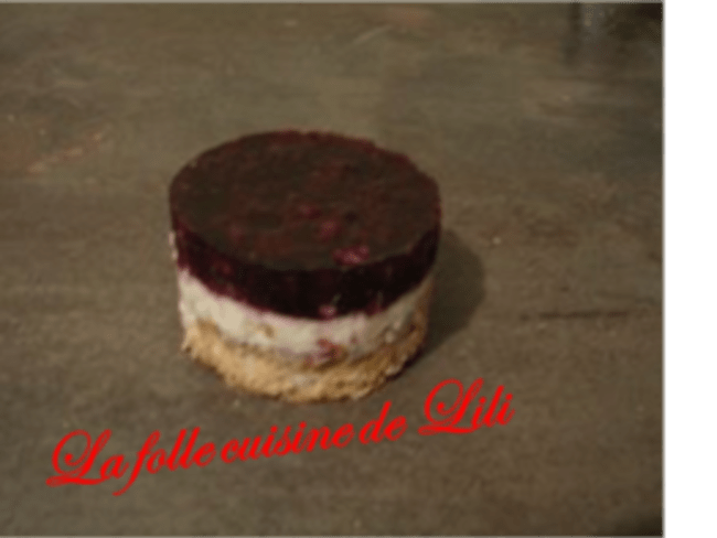 Fruits rouges en gelés, mousse calisson et croustillant au chocolat ...