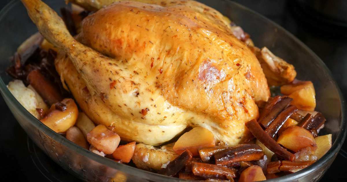 Dinde rôtie ou chapon rôti au four - recette de la dinde rôtie ou du ...