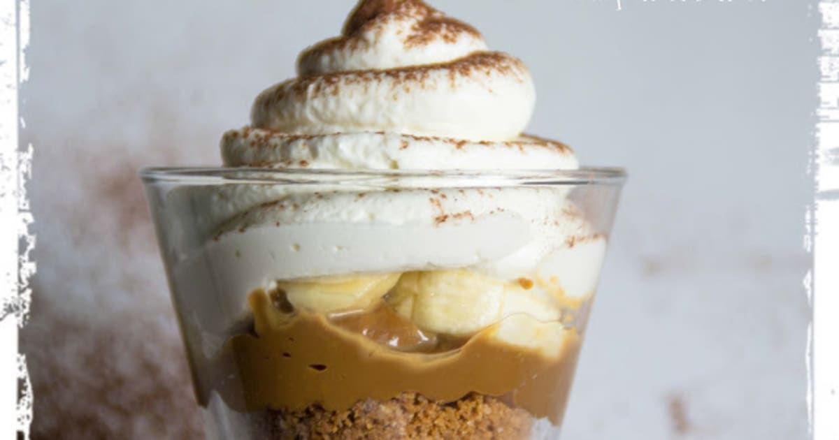 Verrines façon banoffee au dulce de leche sur une base de crumble ...