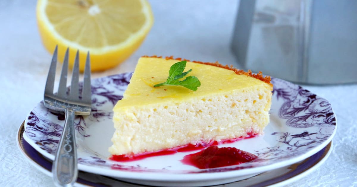 Cheesecake façon Fiadone corse et son coulis de fruits rouges - Recette ...