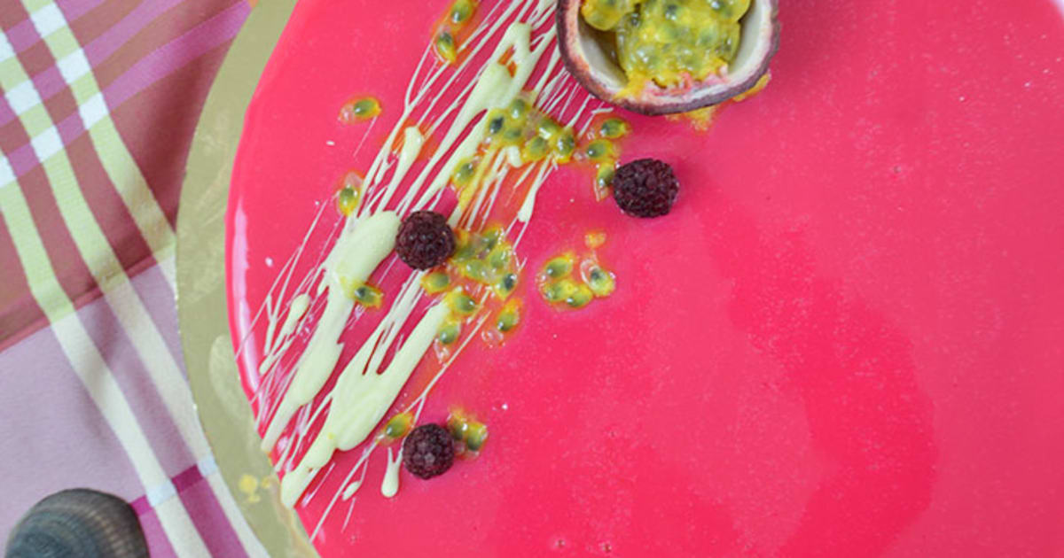 Le Pink Passion : entremet framboise, vanille, passion - Recette par ...