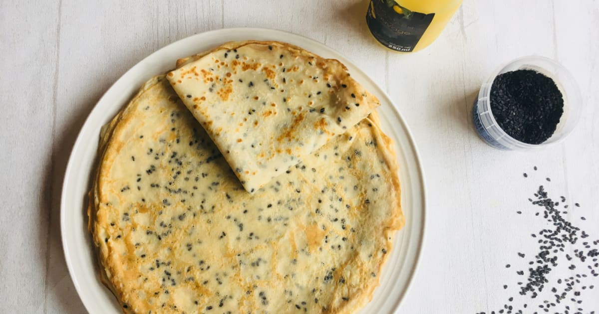 Crêpes au yuzu et au sésame noir - Recette par United Colours of Macarons