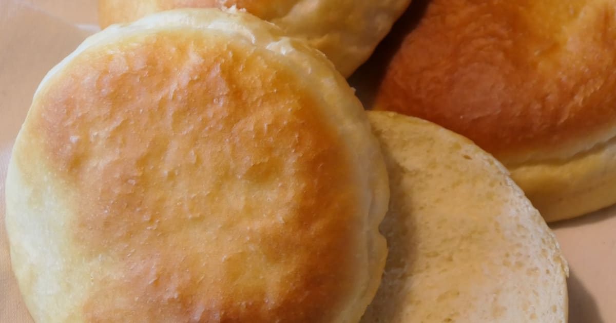 Pains buns : des pains à burger extra moelleux - Recette par adaworld