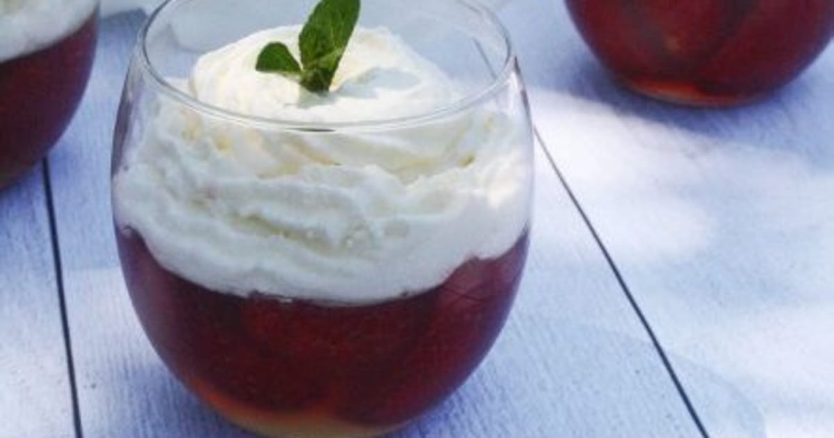 Fruits rouges en gelée à la menthe et chantilly coco : recette Fruits ...