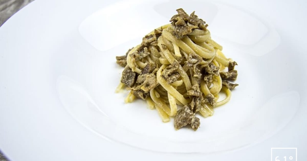 Linguine au Sparassis crispa et au foie gras - Recette par 61 Degrés