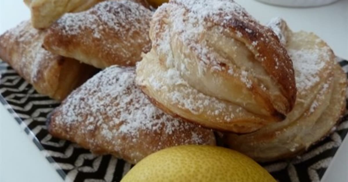 Bichons au citron : un chausson fait de pâte feuilletée, fourré de ...
