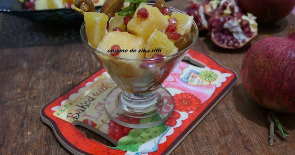 Verrines de salade de fruits orange grenade dattes et melon au miel ...