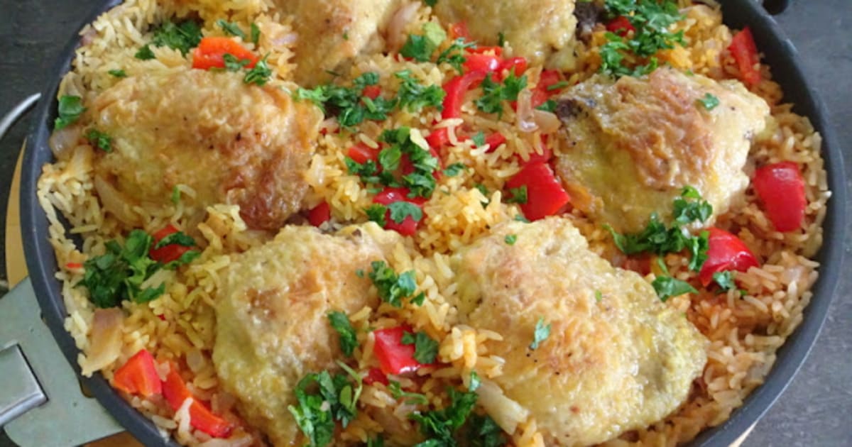 Recette Riz au poulet à la cubaine, avec épices, des poivrons, des ...