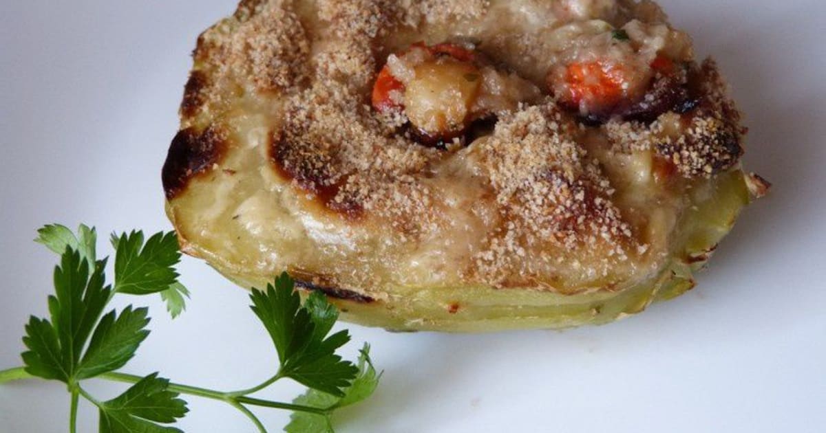 Chayote farcie aux noix de saint-jacques, crevettes, poireau - Recette ...