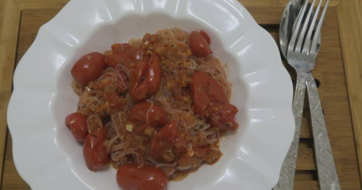 Konjac aux tomates cerises entières en sauce - une recette de régime