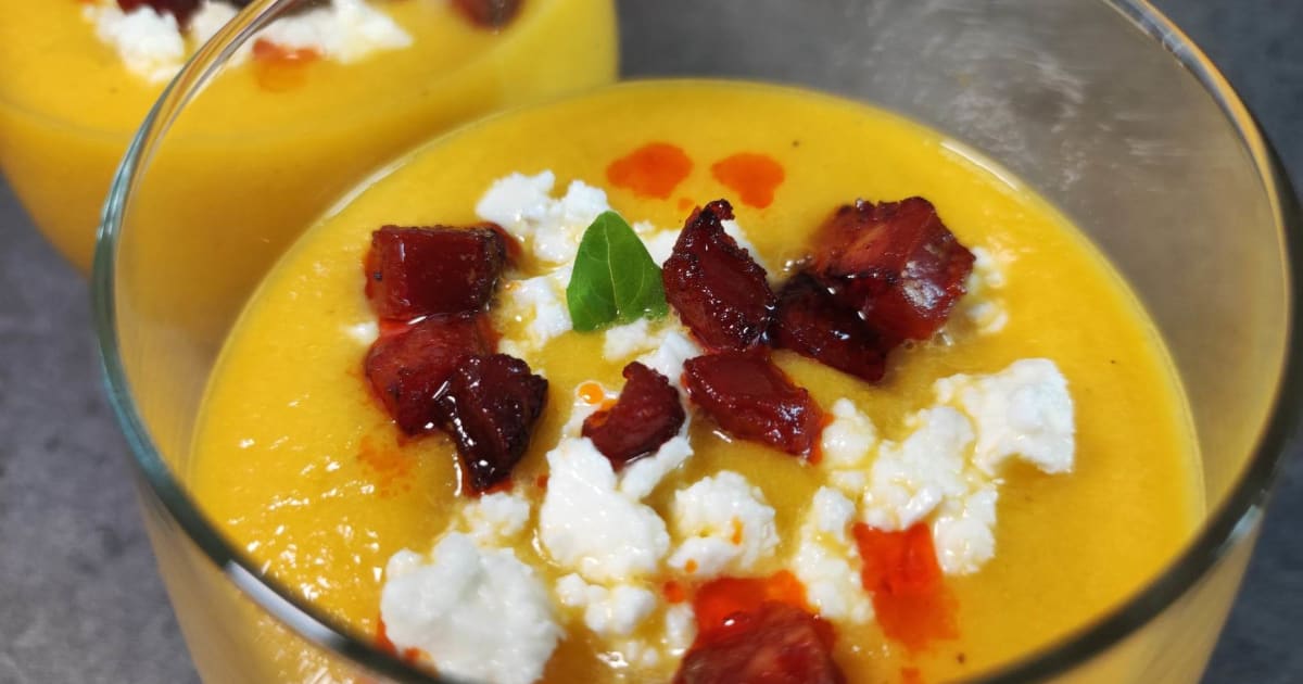 Soupe froide de melon au basilic, feta et chorizo doux - une entrée ...