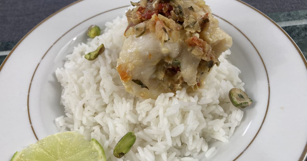 Filet de loup de mer à la vapeur gingembre, ail, persil - Recette par ...