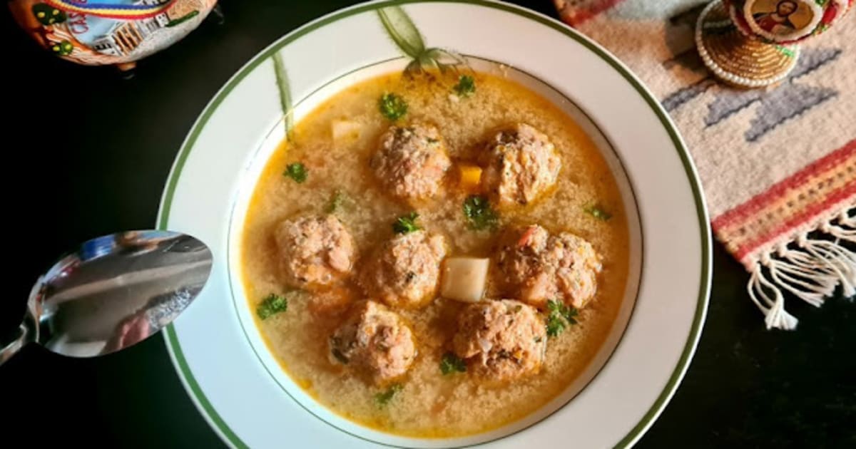 Recette Soupe aux boulettes de viande / Ciorbă de perişoare