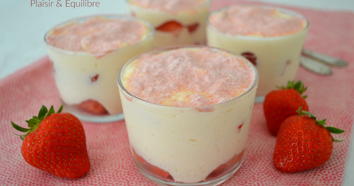Tiramisu aux fraises et aux biscuits roses de Reims pour Octobre Rose ...