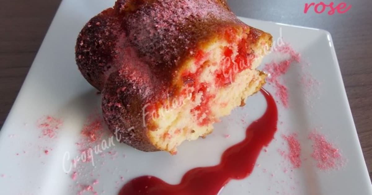 Gâteau rose - Recette par Croquant - Fondant ... Gourmand