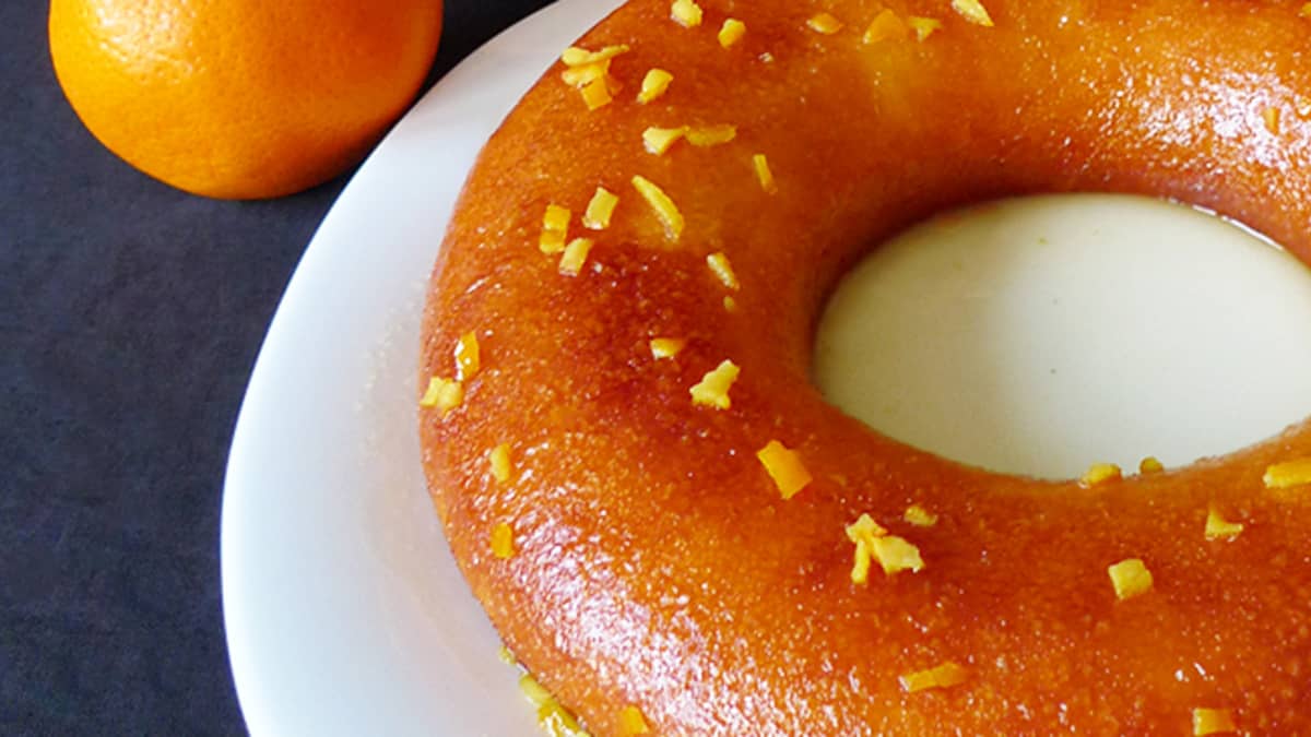 Savarin à l'orange légèrement parfumé au Grand-Marnier - Recette par ...