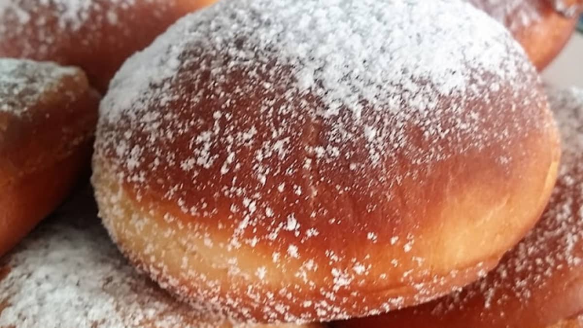 Pounchki ou Pączki : des beignets polonais fait maison - Recette par ...