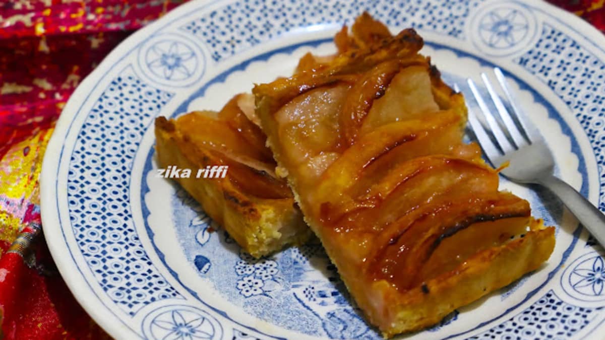 Tarte fine aux pommes caramélisées, à la compote de pommes maison ...