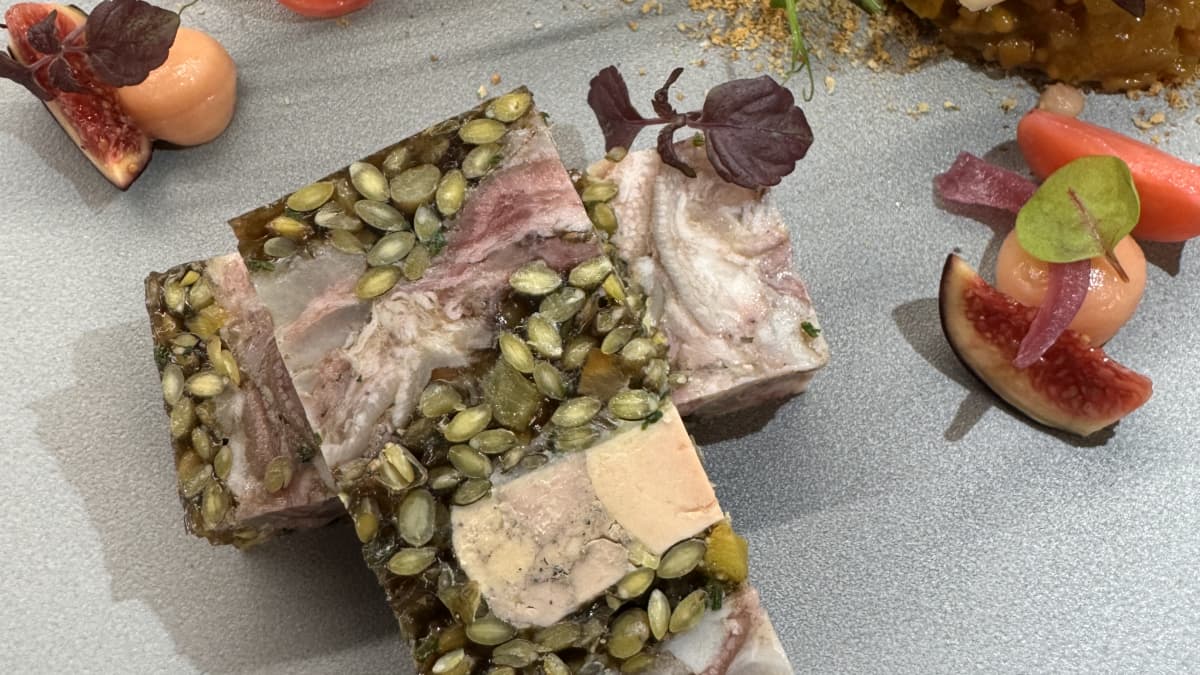 Terrine de pieds de porc et lentilles au foie gras - Recette par ...