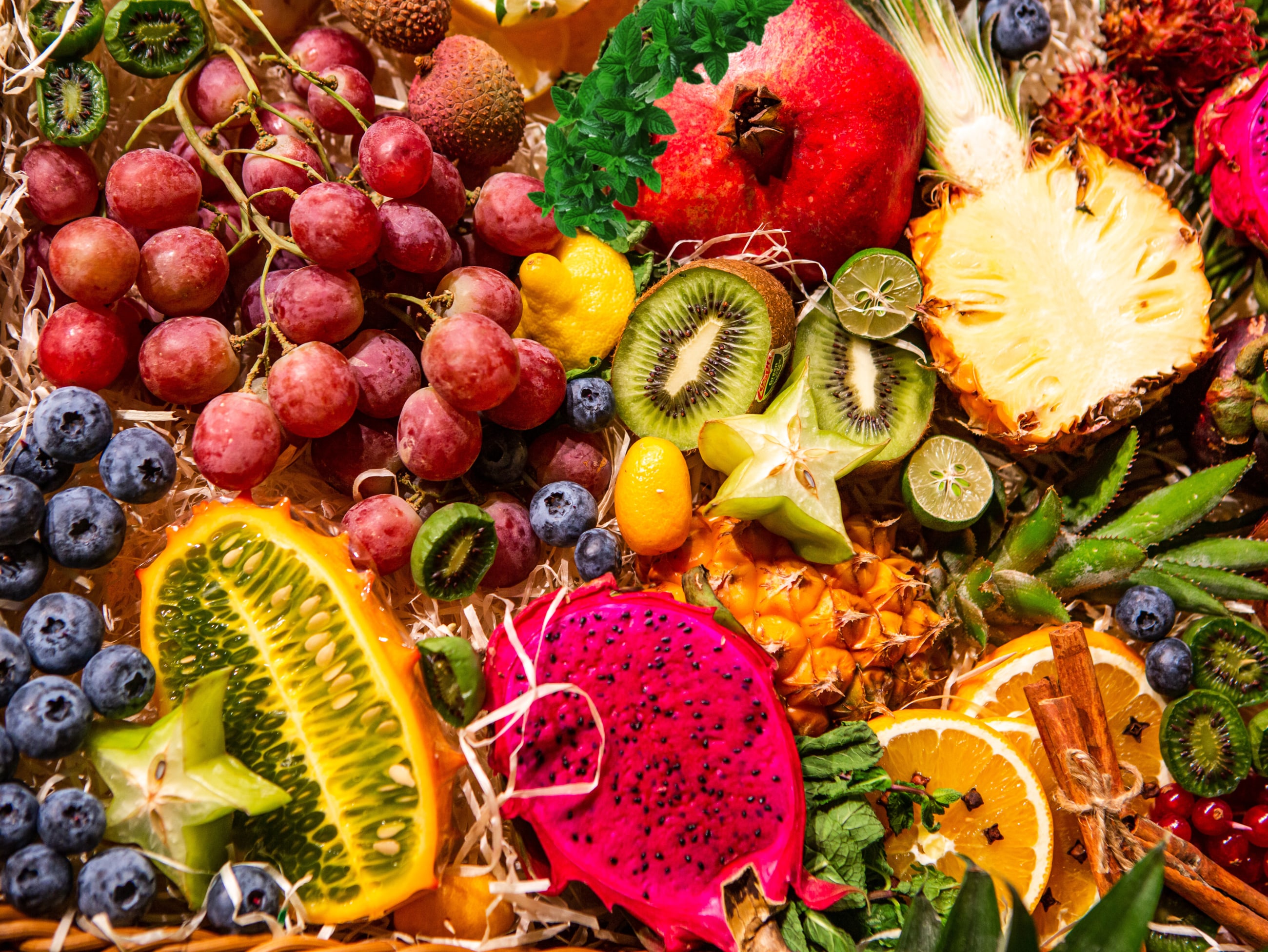 Les fruits exotiques ou tropicaux : kiwi, kumquat, litchi, mangue, noix ...