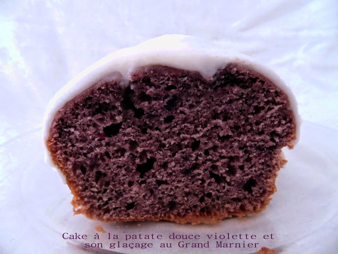 Cake à la patate douce violette et son glaçage au Grand Marnier ...