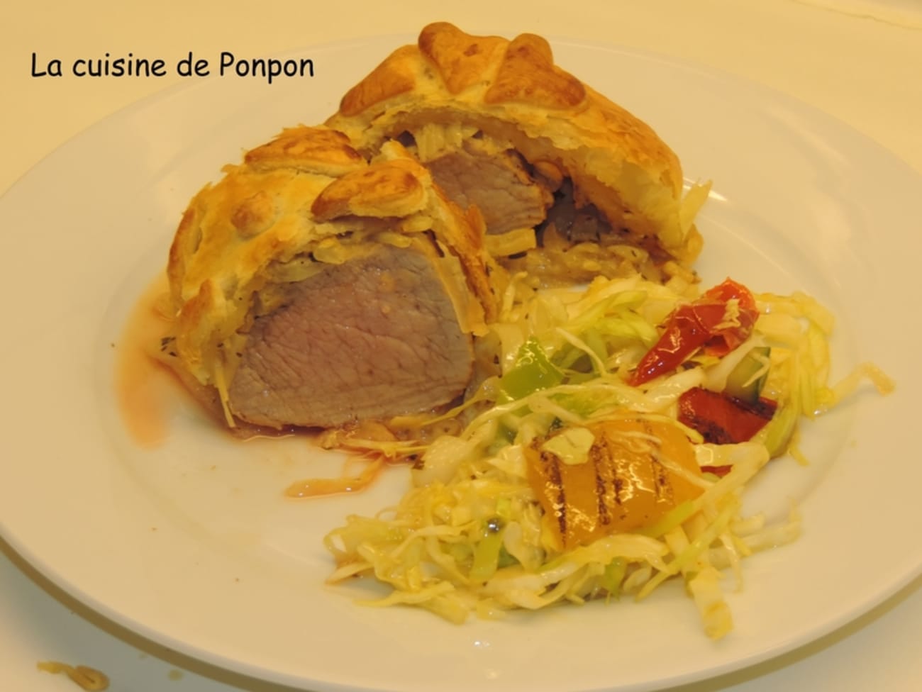 Filet mignon en feuilleté aux oignons - Recette par miamponpon