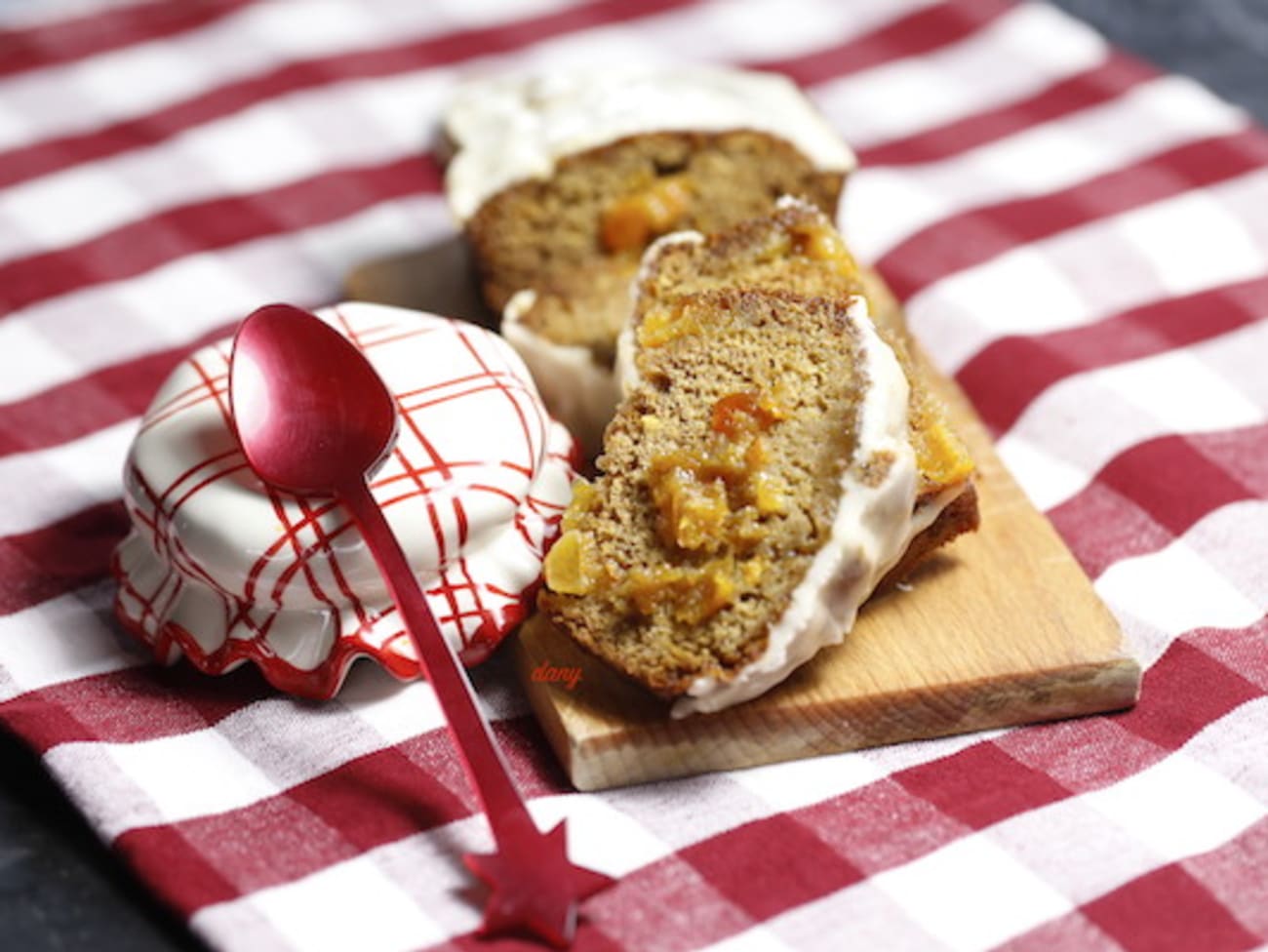 Cake Chamonix à l'orange, avec un glaçage - Recette par épicétout