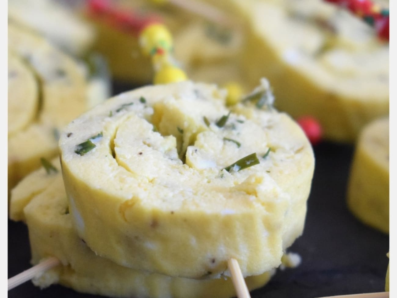 Roulades d'omelette à l'estragon - Recette par latabledeclara.fr