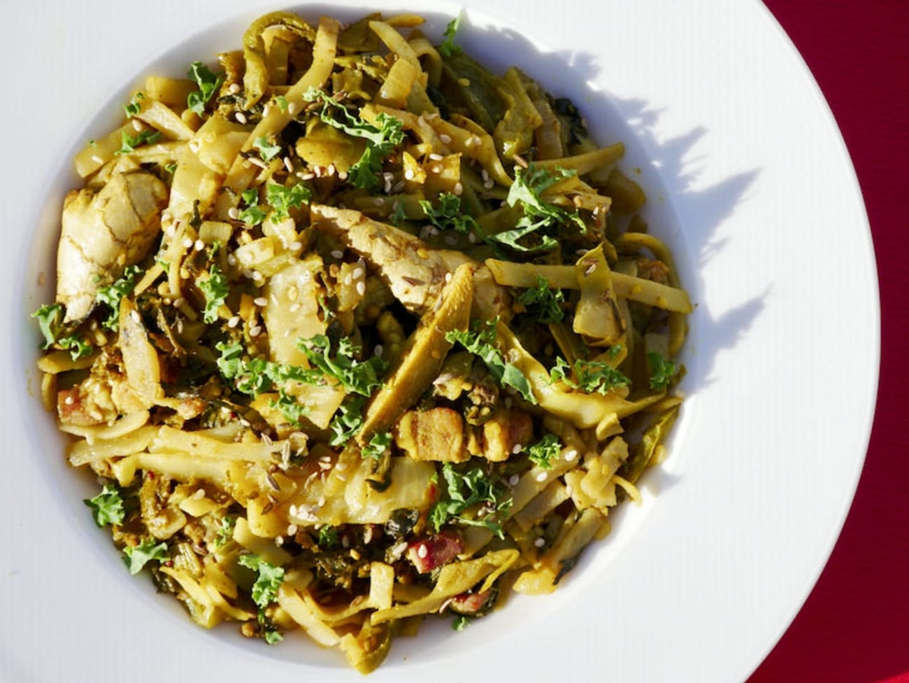 Phad thaï de porc revisité - Recette par Bouchées Doubles
