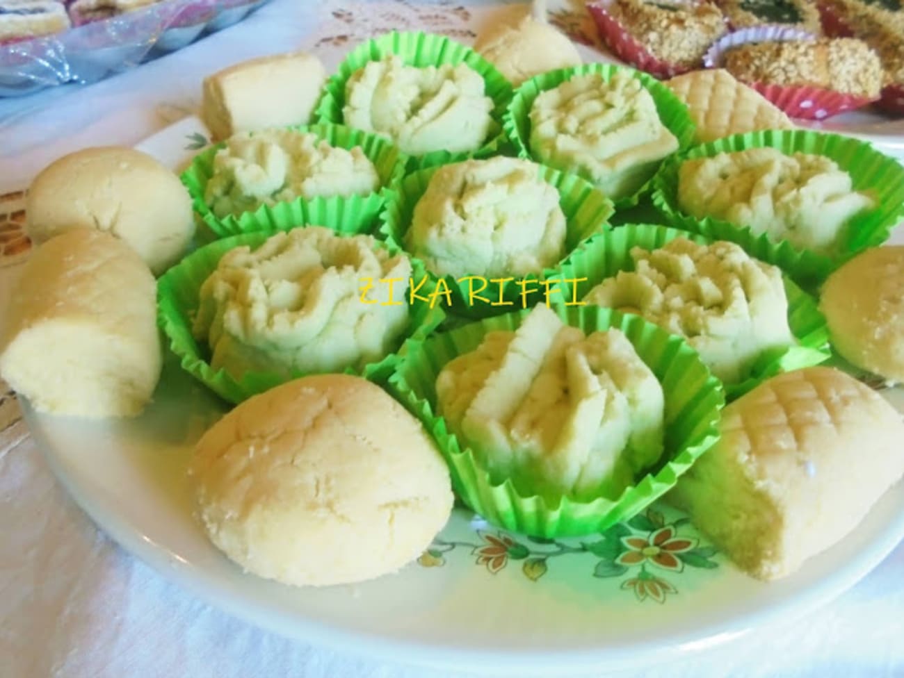 GHRAIBA-GHRIBIA BLANCHE CLASSIQUE ET GHRAIBA AUX PISTACHES - Recette ...