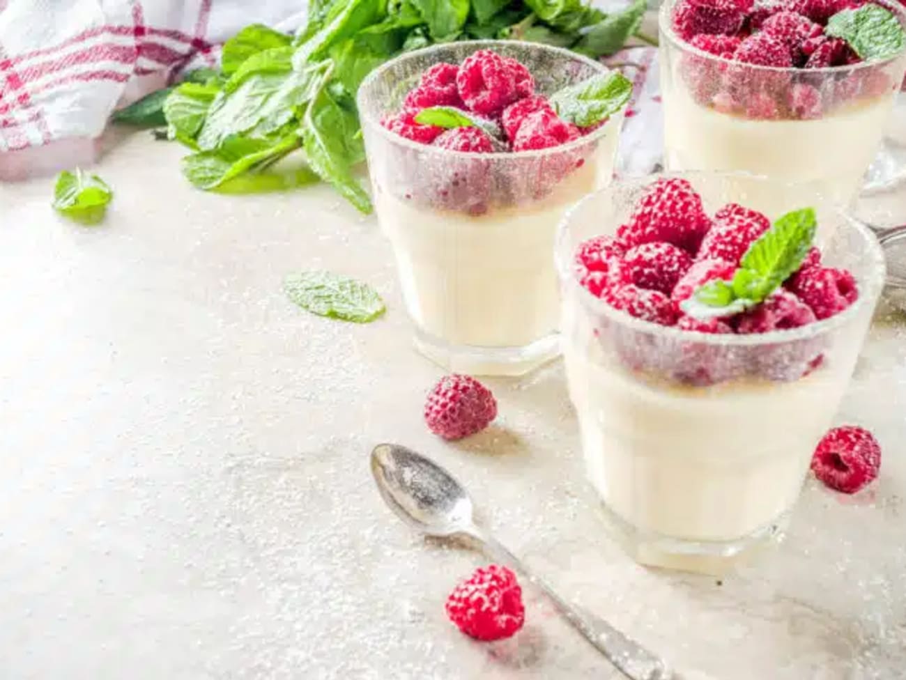 Un plaisir sain : Mousse de fromage blanc aux framboises - Recette par ...