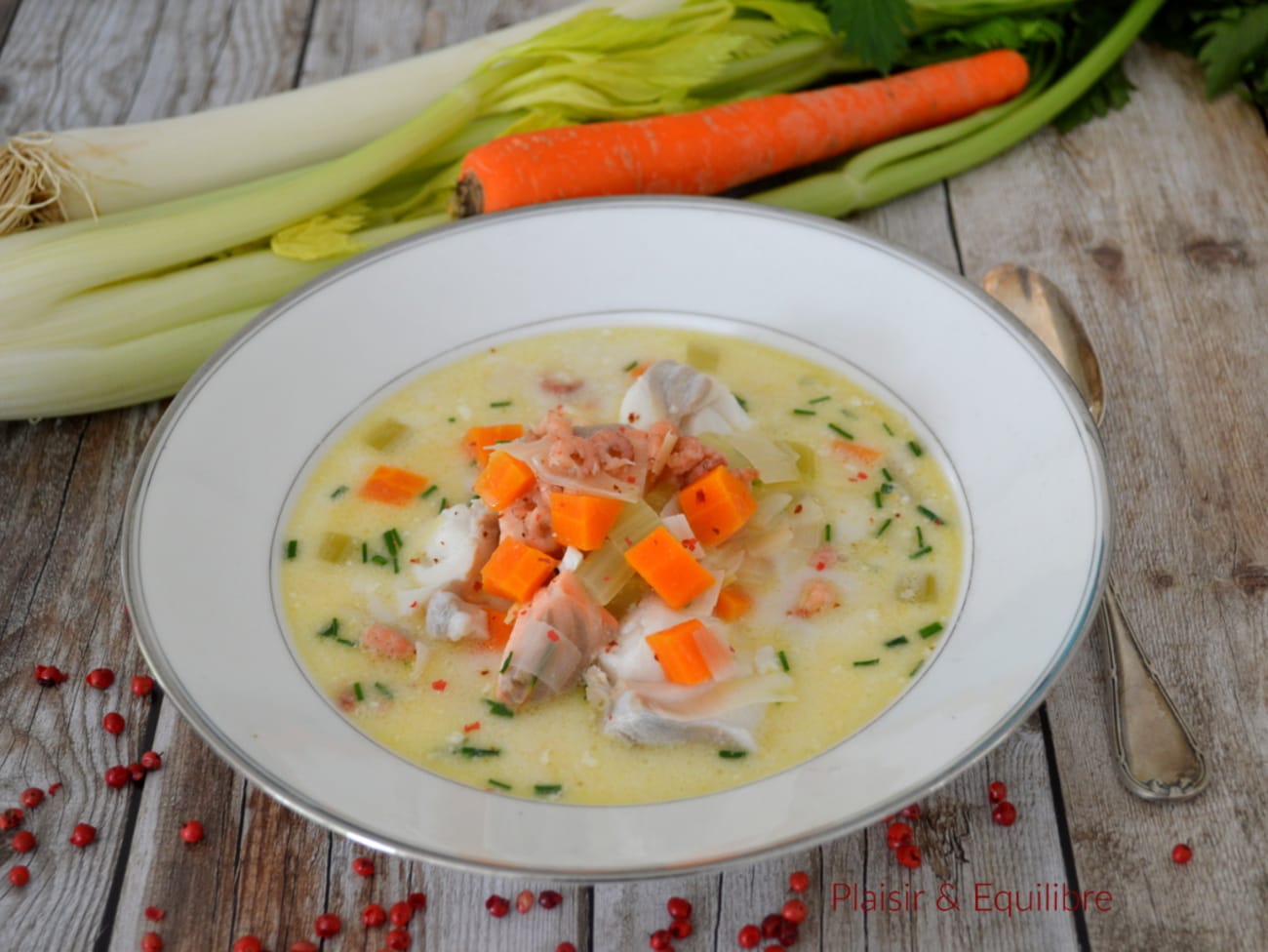 Fiskesuppe : une soupe de poisson norvégienne - Recette par Plaisir et ...