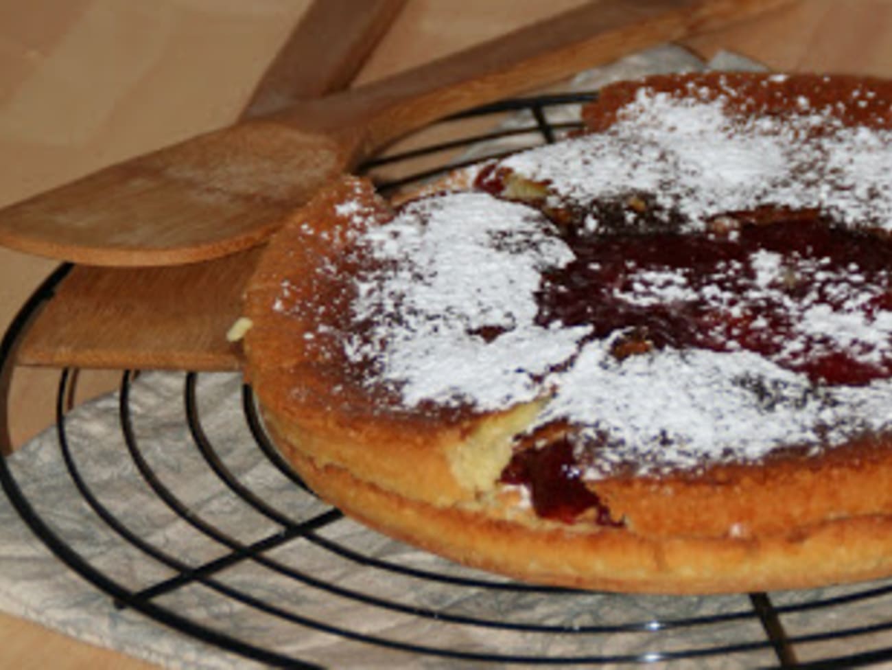 Génoise à la Fraise - Recette par Et Charlotte Découvrit la Cuisine