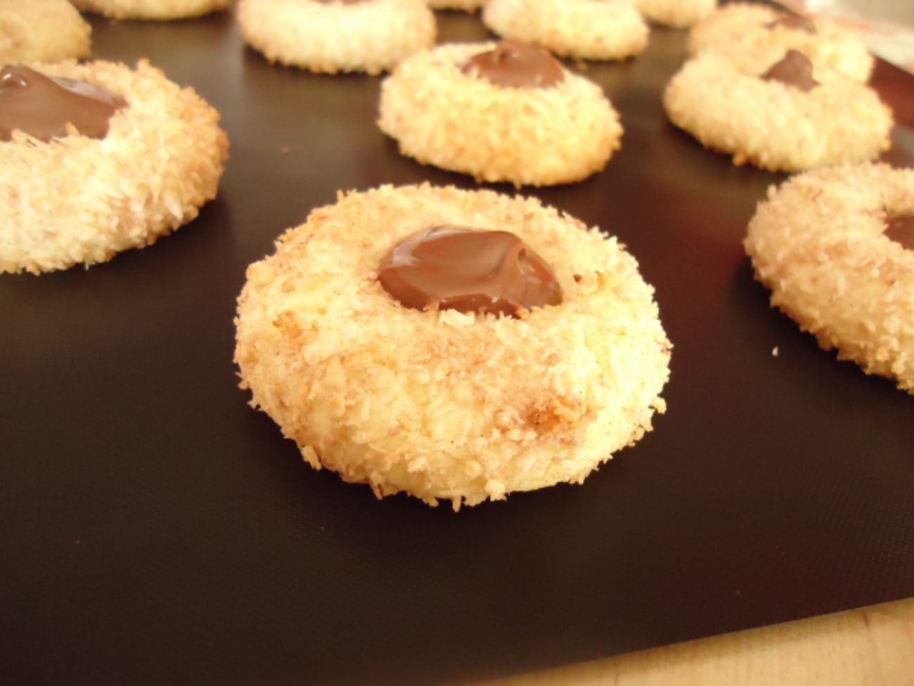 Petits gâteaux coco-choco - Recette par Maryse & Cocotte