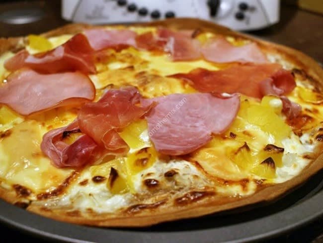 Pizza façon raclette thermomix, recette thermomix viandes - Recette par ...
