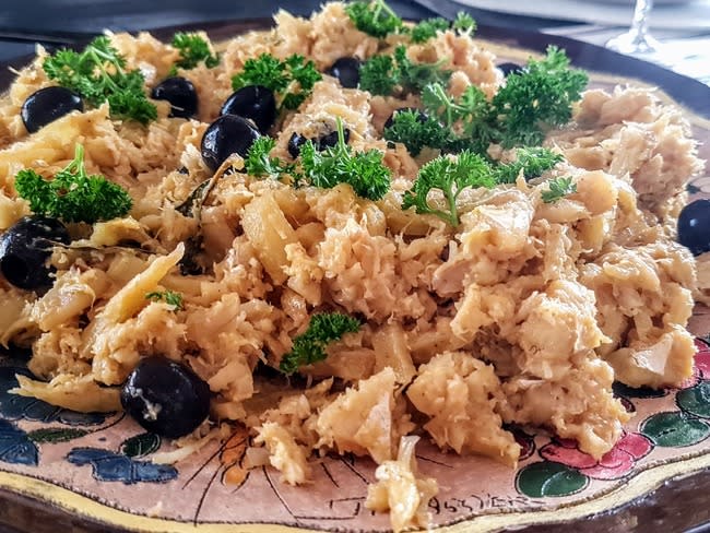 Bacalhau a bras (morue à la portugaise) - Recette par VEB
