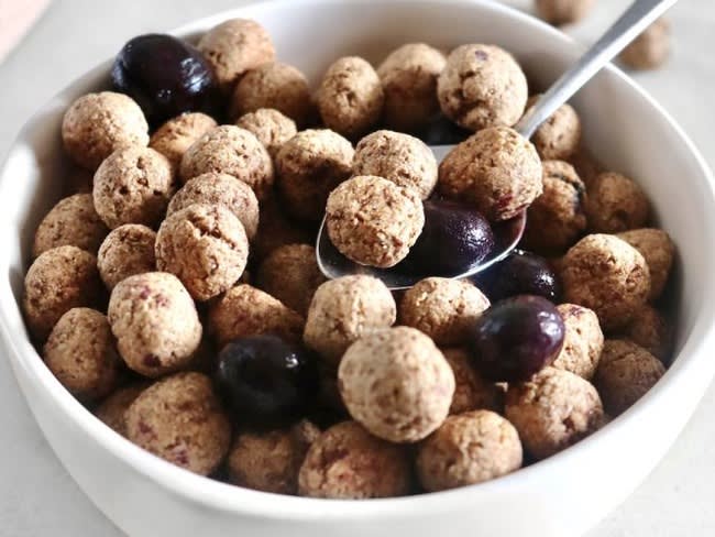 Céréales croquantes à la cannelle vegan - Recette par Simplement Frais