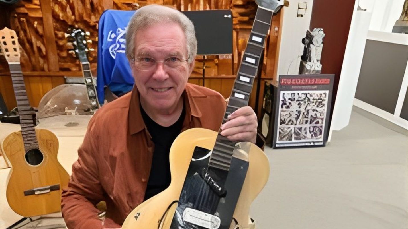 A Conversation with Tom Doyle on Les Paul's Experimental "klunker" Guitars