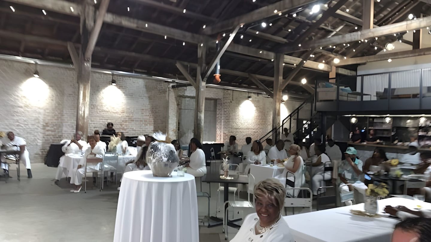 STAR SPANGLED ANNUAL ALL WHITE GALA