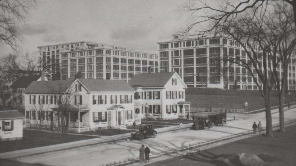 Shawsheen Village EAST walking tour 8/16/25