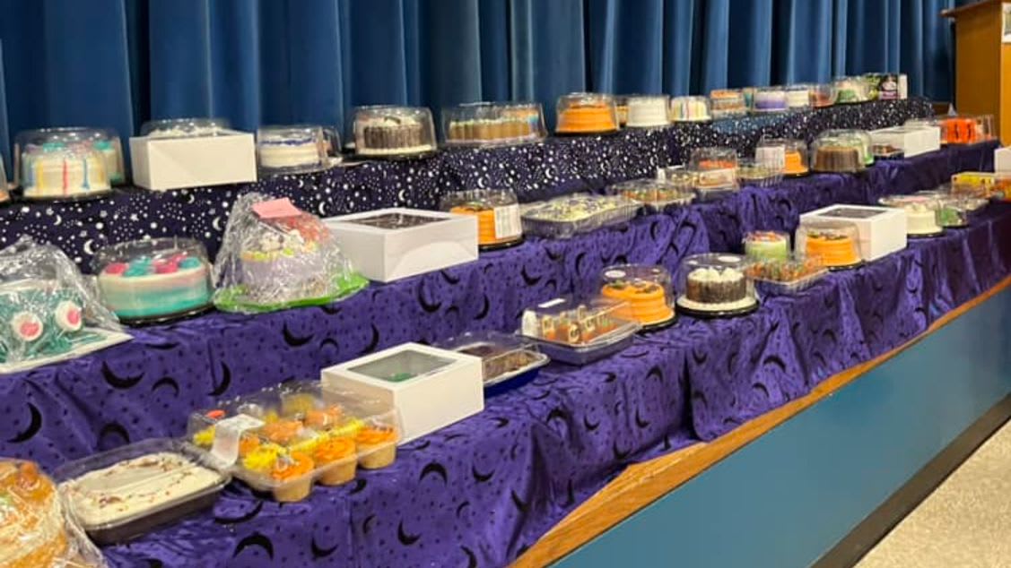 Hollis Old Home Days: Cake Walk