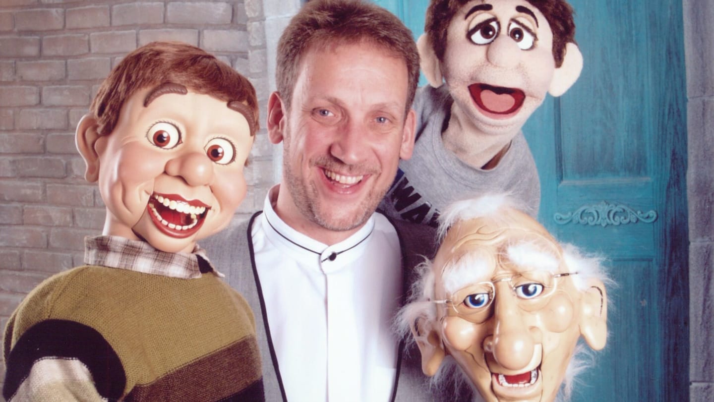 KEN GROVES, Comedian Ventriloquist