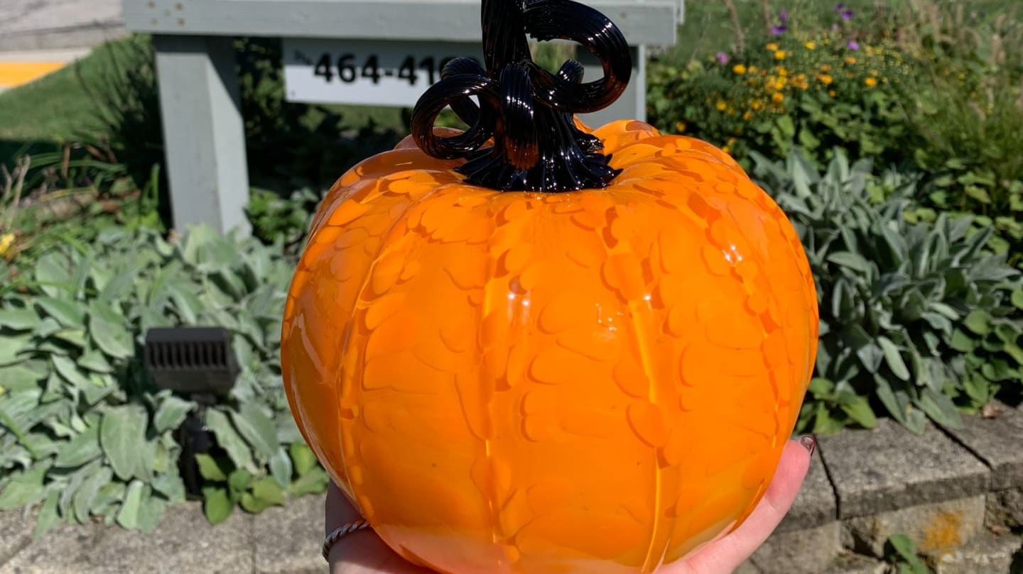 Family House's Hot Shop Valpo Glass Pumpkin Raffle